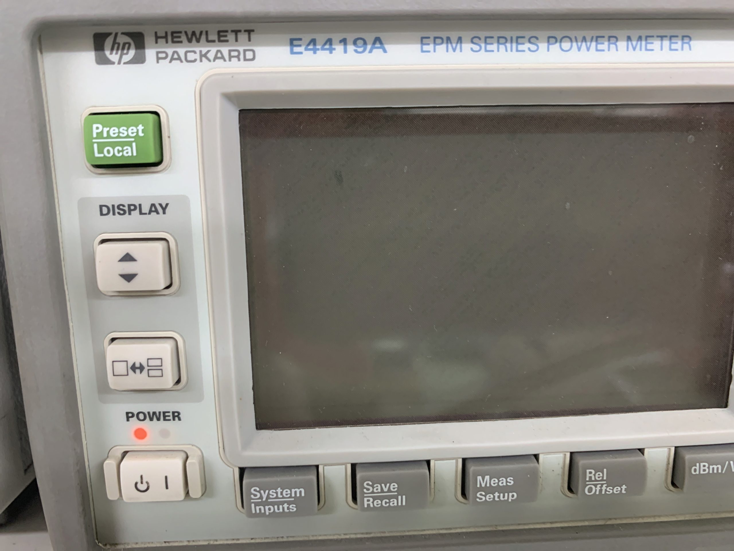 直ぐ分かるE4418A/B等のGPIBアドレス確認・設定方法